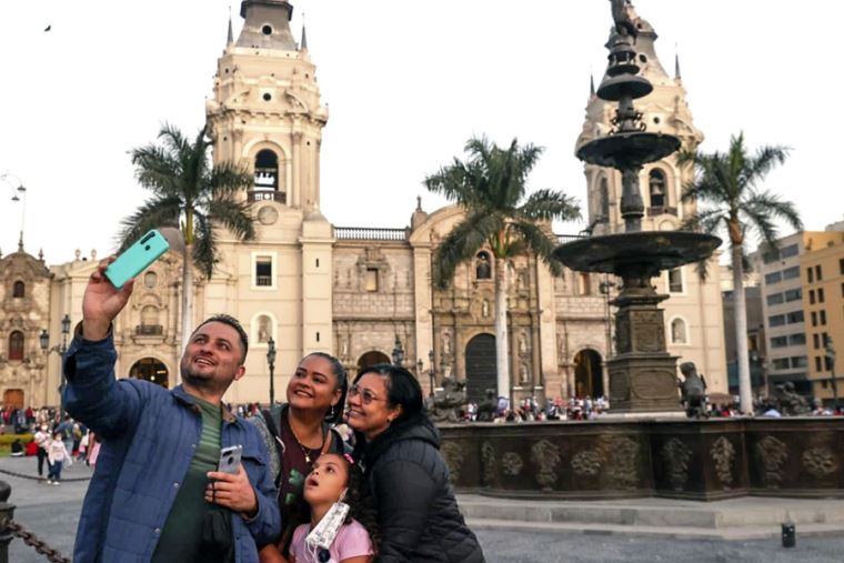 No pierdas dinero esta Semana Santa: deduce tus gastos de viaje y paga ... No pierdas dinero esta Semana Santa: deduce tus gastos de viaje y paga ...